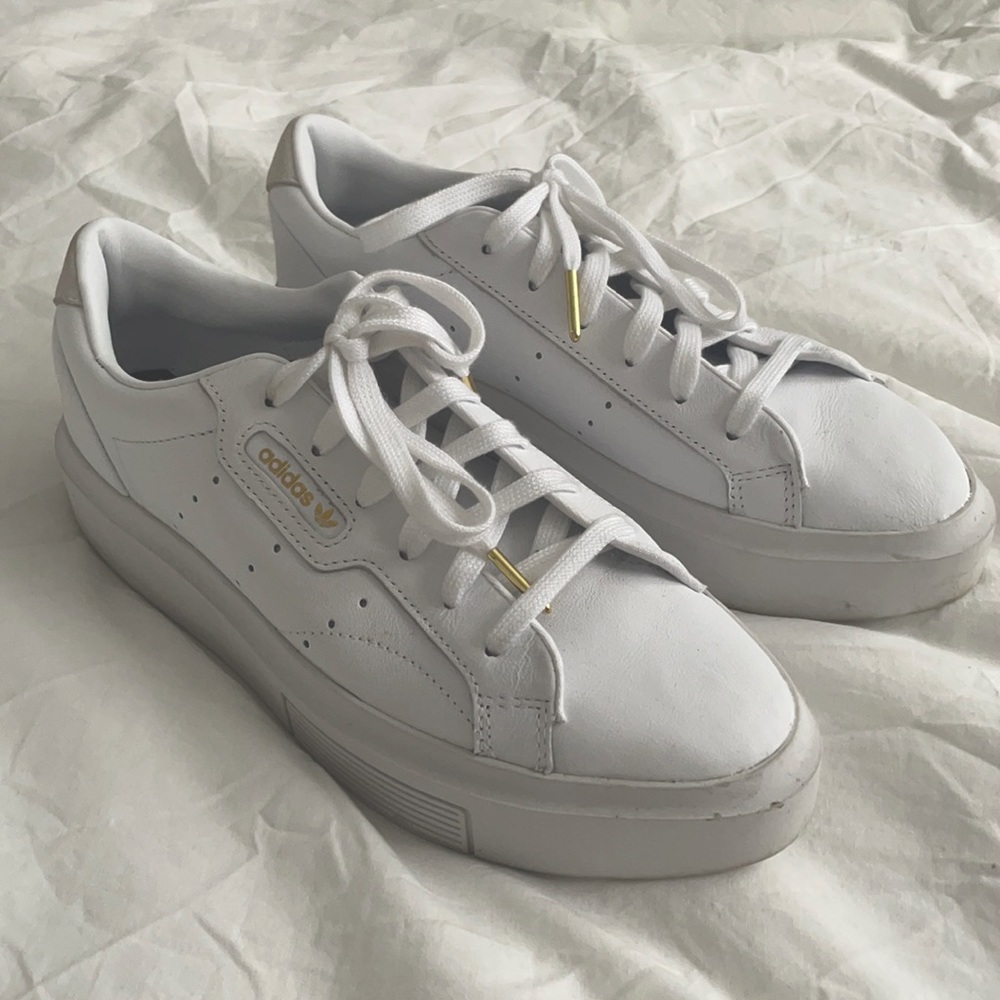 White Leather Adidas Lifestyle Sneakers Platform - Gem